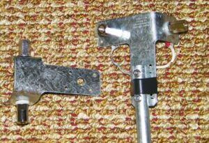 Simple and Inexpensive Dipole and V Antenna Mount – HAMRADIO