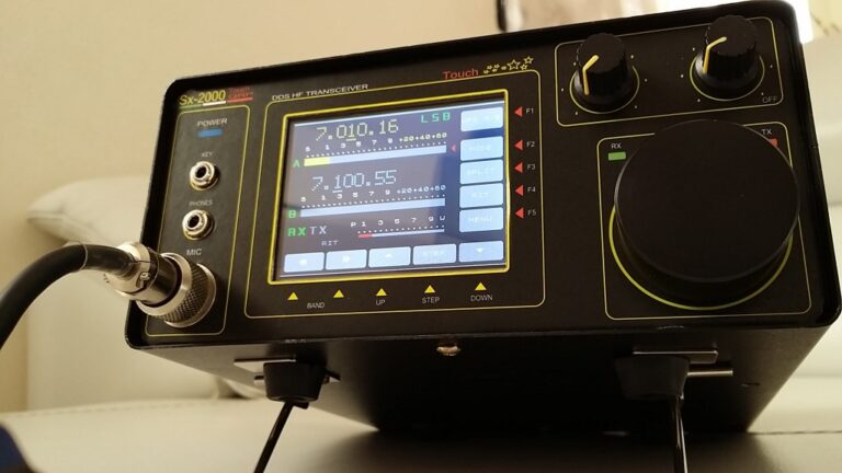 SX-2000 QRP HF transceiver with touch screen – HAMRADIO